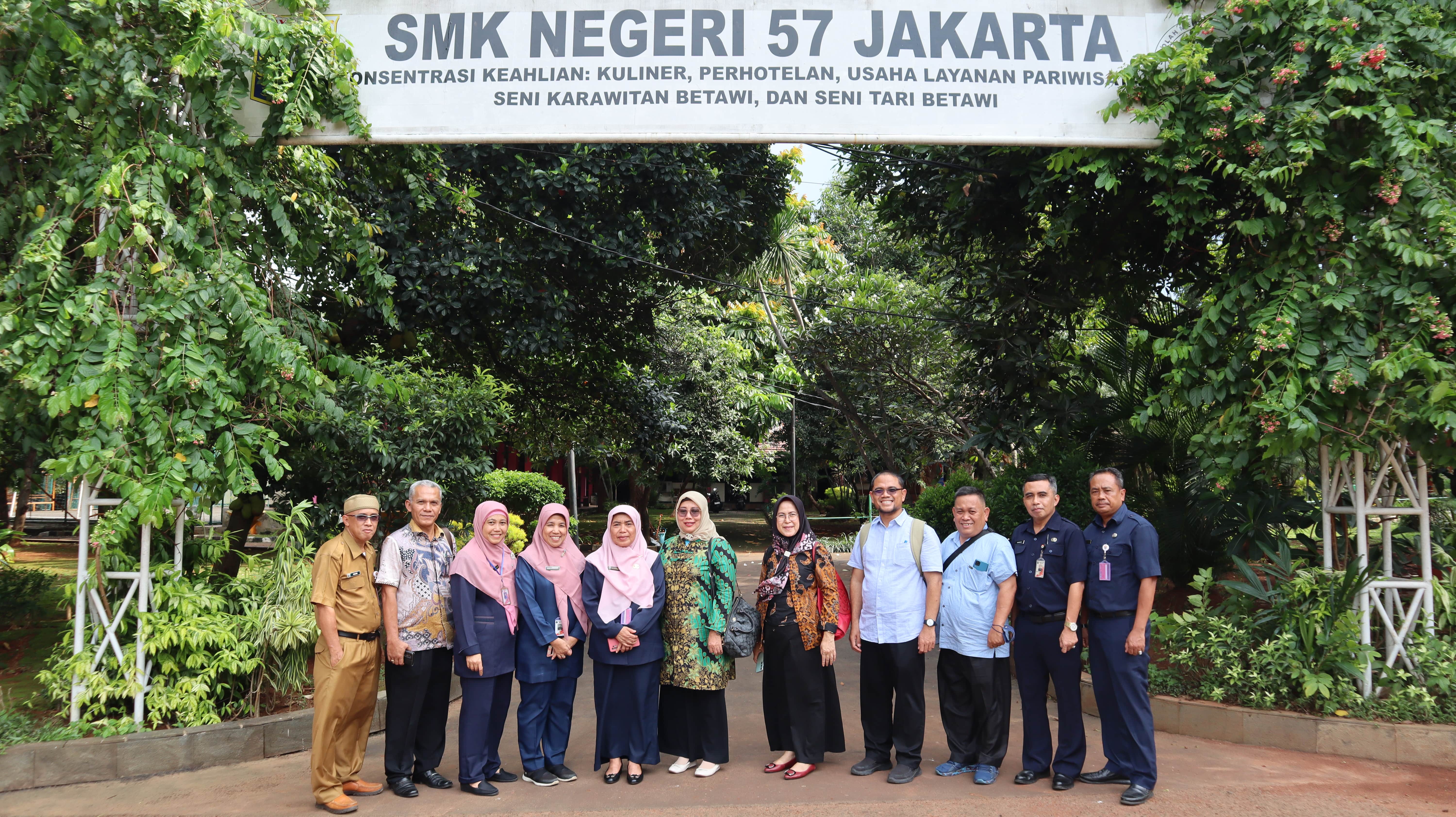 Kunjungan Kabid SMK dan Kepala Sekolah Sumatera Utara - SMKN 57 Jakarta ...